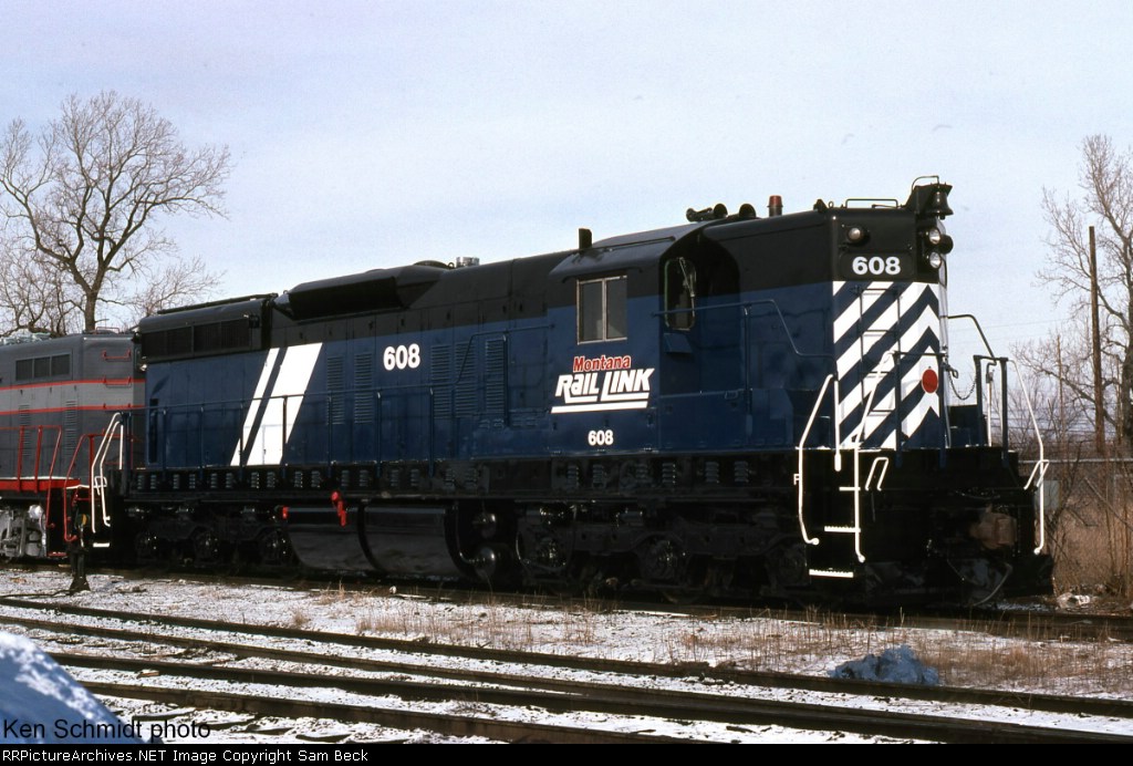 MRL 608--Former EJ&E SD9